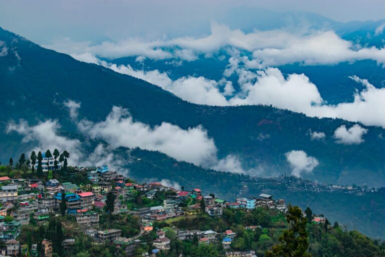 9 Beautiful Tourist Attractions near Takdah, Darjeeling - Places to ...