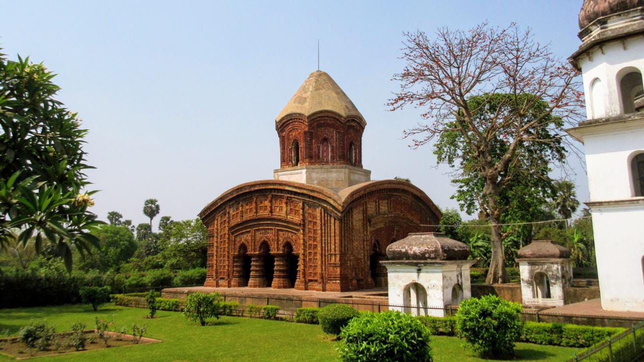 Hangseshwari Temple, Bansberia (Hoogly) - 5 Points To Know