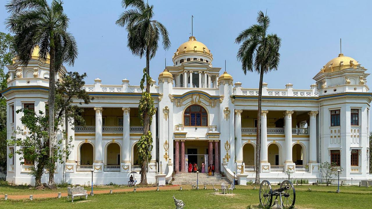 Mahishadal Rajbari (Haldia) - History, How To Reach, Price - Swarnab Dutta