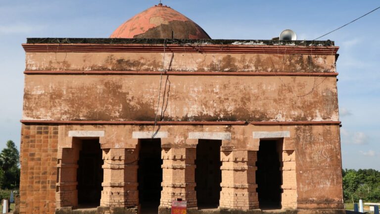 8 Best Places to Visit in Uttar Dinajpur District (West Bengal)