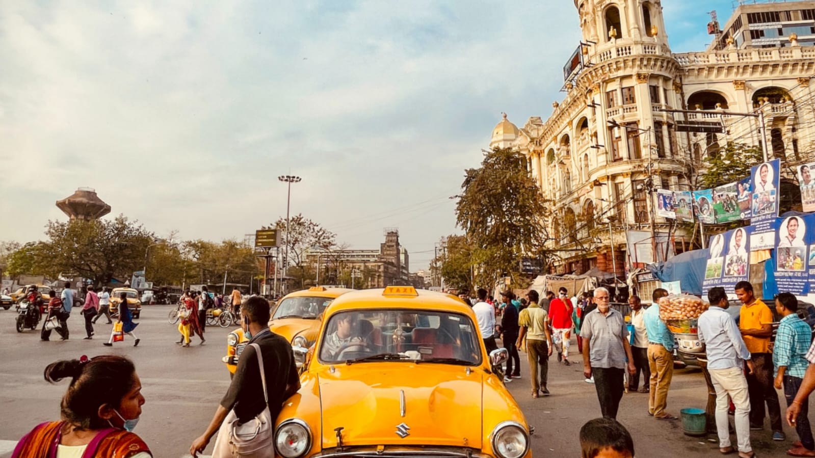 New Market (Kolkata) - Things To Buy, Foods To Try, Day Trip
