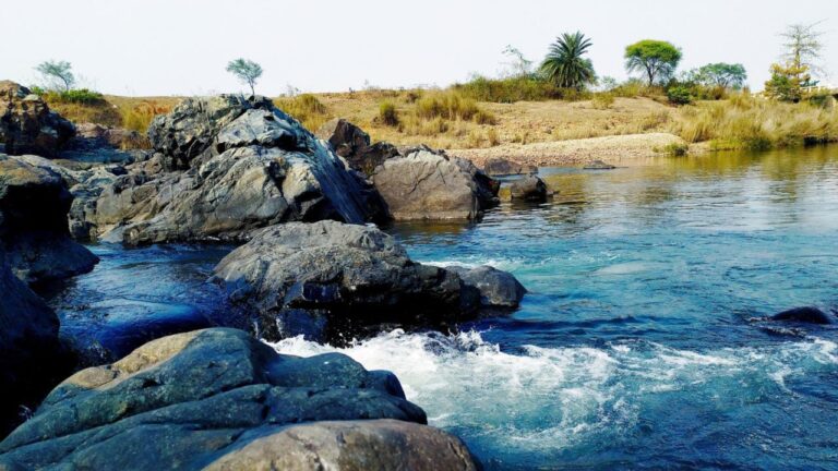 Dawki River, Shillong (Meghalaya) - A Complete Tour Guide