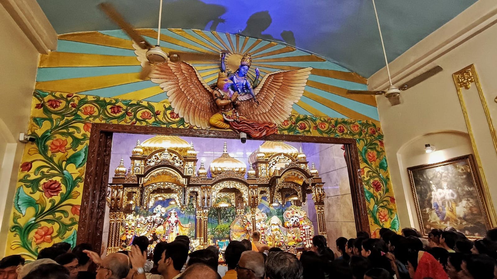 ISKCON Radha Govinda Temple (Kolkata) - Timings, Address